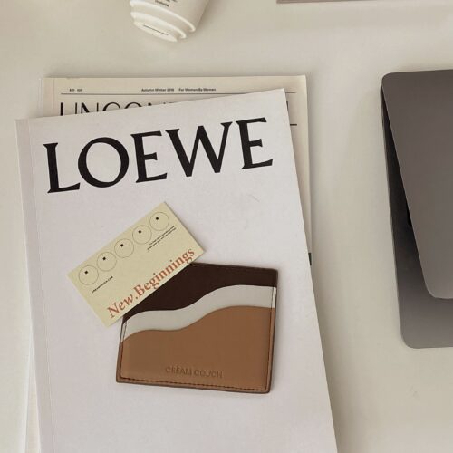 Signature Wave Card Holder – Cream Couch