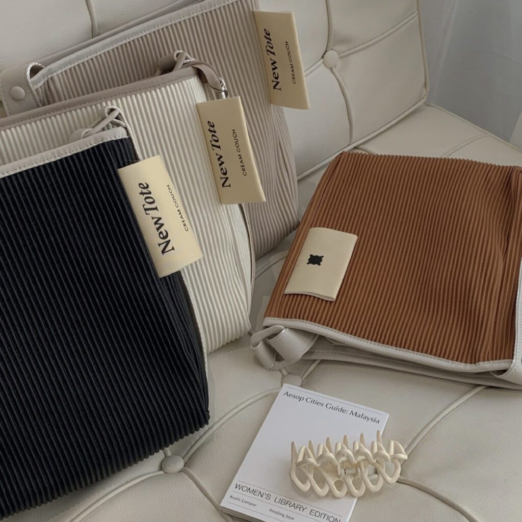 New Tote Small – Cream Couch