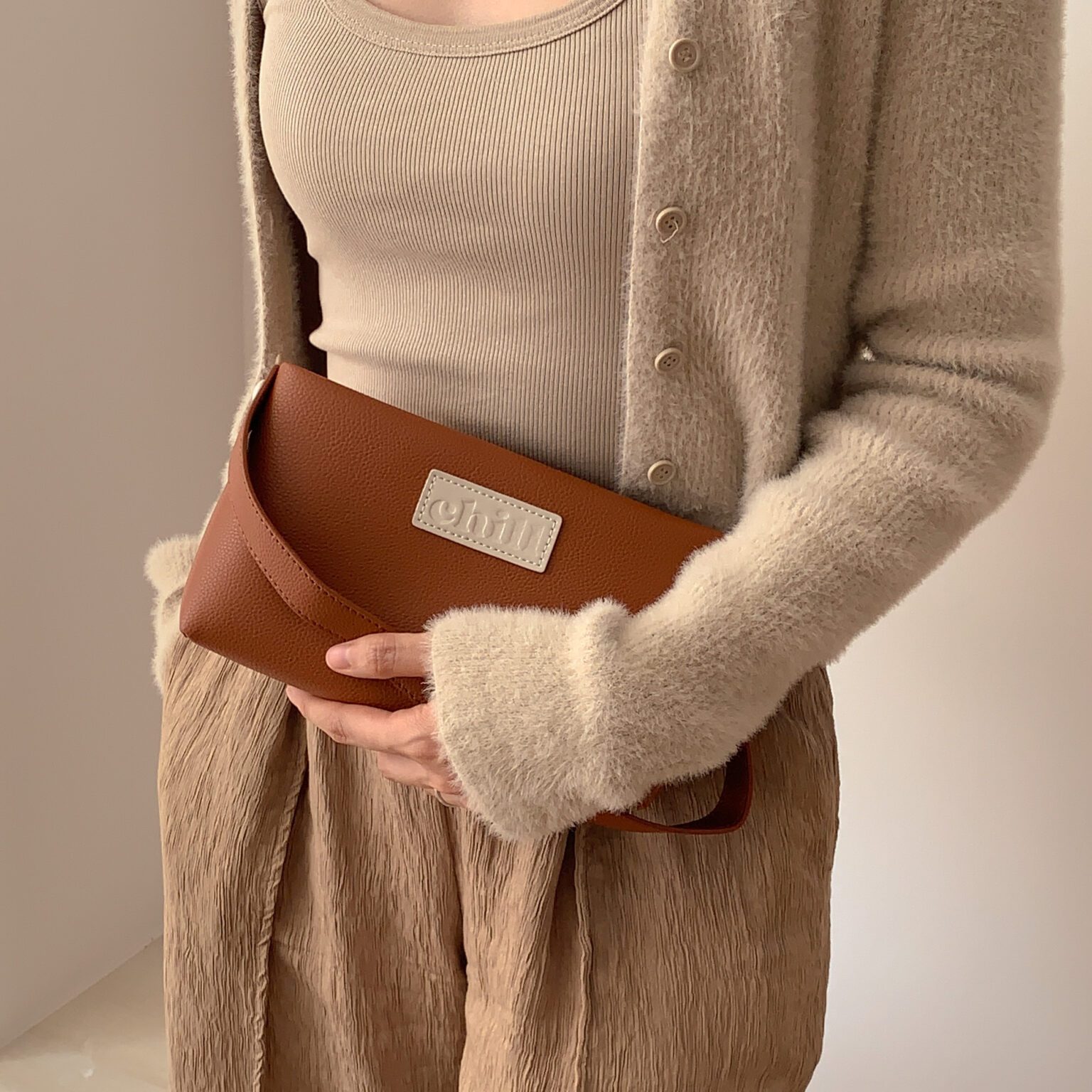 Mini Fluffy Cream – Cream Couch