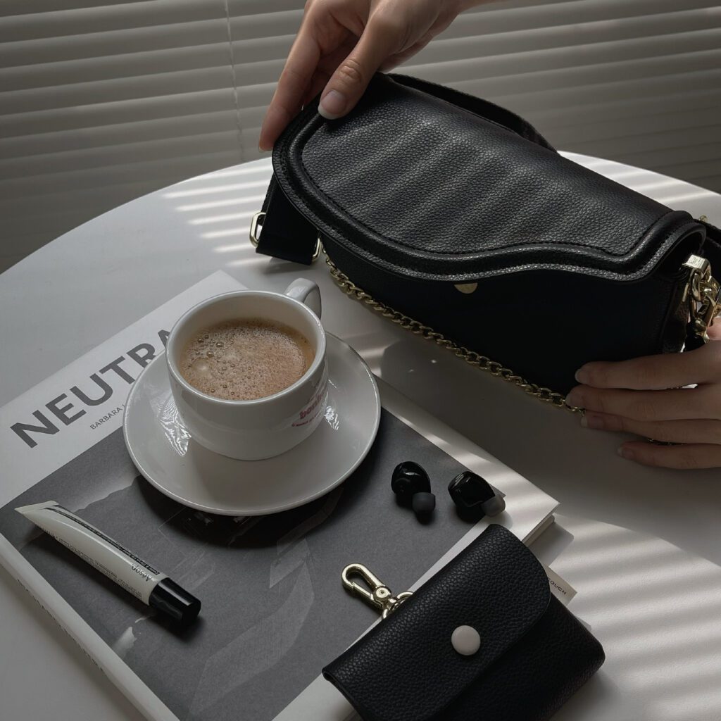 Signature Mini Pouch – Cream Couch