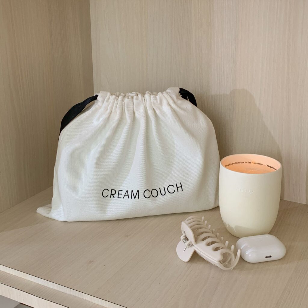 Signature Cotton Candy – Cream Couch